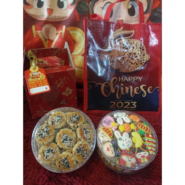Cny Chinese New Year Cookie Hampers 2 Jars | Shopee Singapore