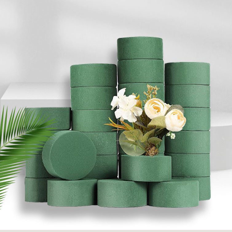 Flower mud, water absorbing flower arrangement foam, flowers, dried ...