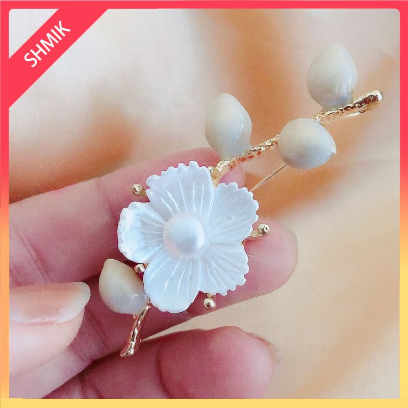 Specializing In Designing Shell Pearl Brooch for Women, Elegant Fashion ...