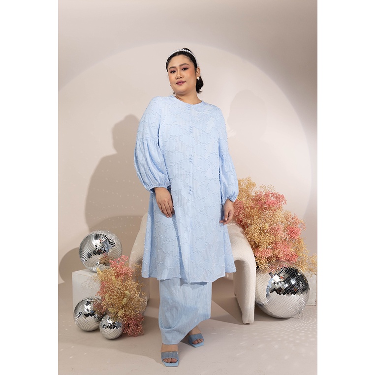 Lubna - Plus Size Puff Sleeve Kebaya Set | Shopee Singapore
