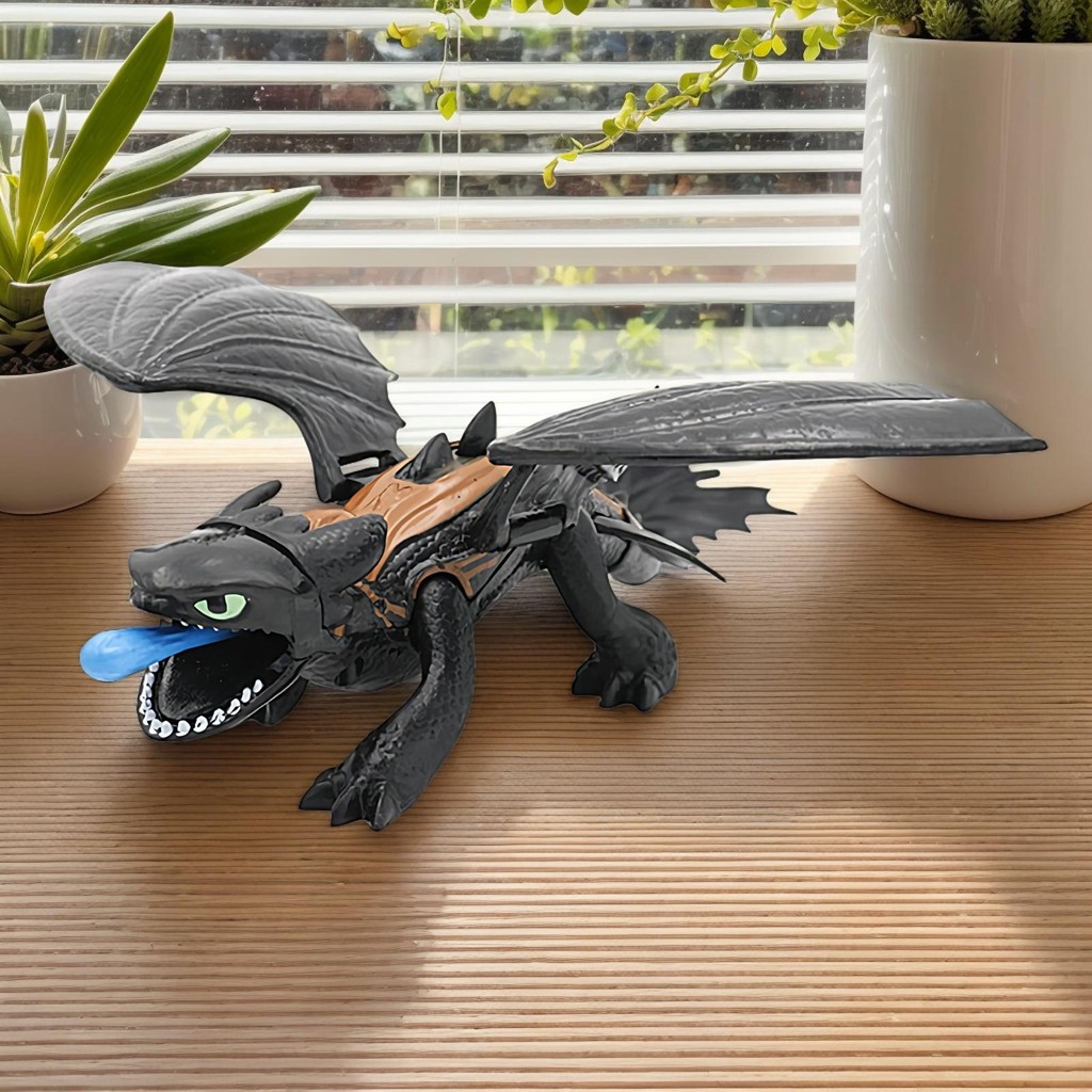 How to Train Your Dragon Black and white dragon, toothless night fury ...