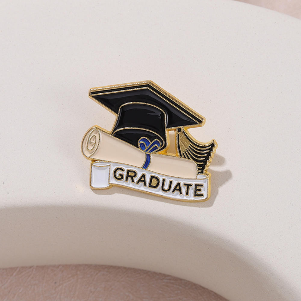 1PCS Graduation Alloy Pins Class of 2025 Graduation Lapel Badges Pins ...
