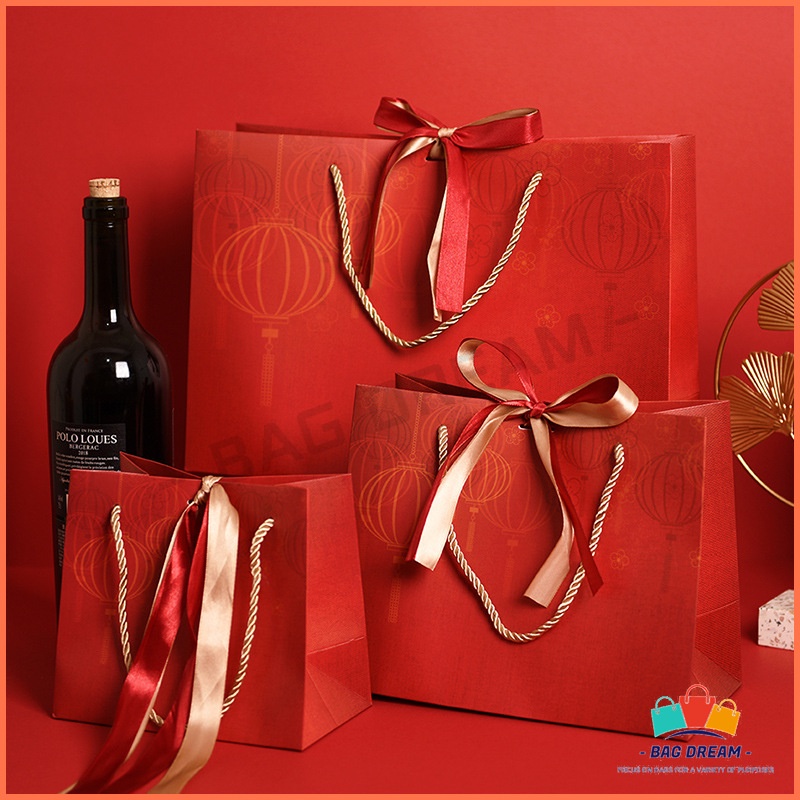 Exquisite CNY Red Lantern Gift Bag With Ribbon / Chinese New Year Gift ...