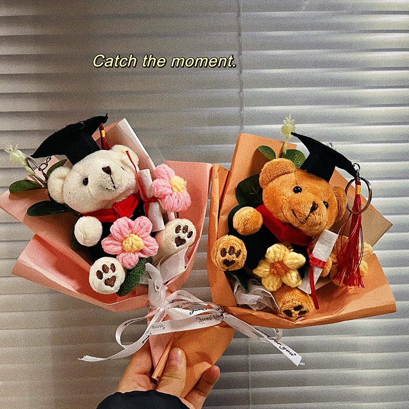 Cartoon Bear Bouquet Cute Bear Cub Crochet Flower Student Graduation ...