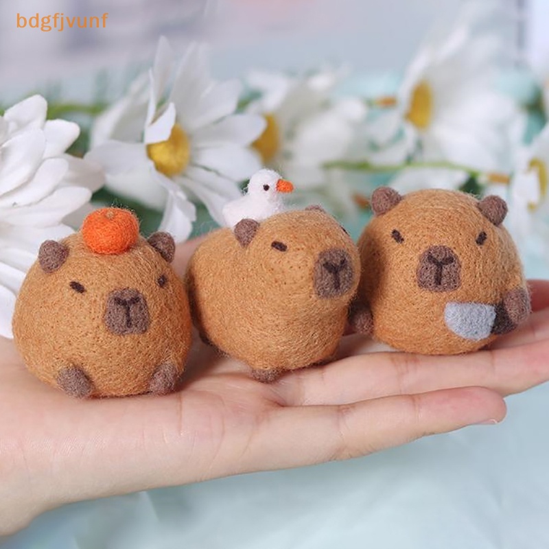 BDGF Cute Chubby Capybara Gray Fish Beginner Material Kit Wool Felt ...