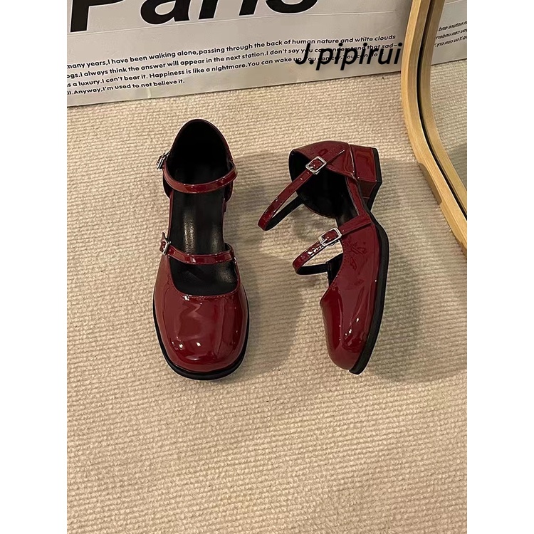 High-Grade Low Heel Sandals for Women New French Joker Retro Hepburn ...