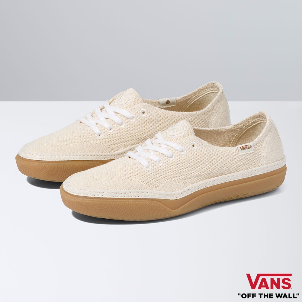 Vans Circle Vee Sneakers Men (Unisex US Size) Misc VN0A4BWLAZN1 ...