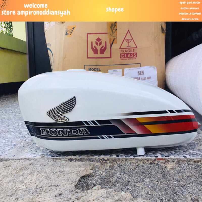 PUTIH Honda cb tank press sultan tank galvanized tank white tankez ...