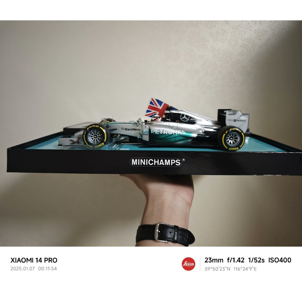 [Ready Stock] Mini Cut f1 Model, Mercedes AMG W05 Abuzabi Station ...