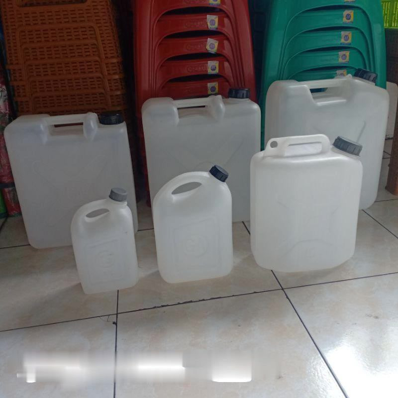 Gembes Jerry Can Bottles 2,5L 5L 10L 20L 25L 30L New | Shopee Singapore