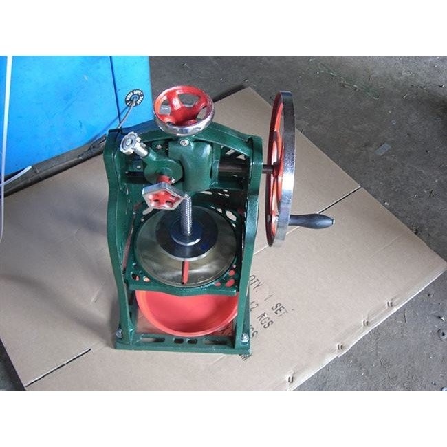 Old-fashioned Commercial Manual Ice Shaver Ice Crusher Fluffy Ice ...
