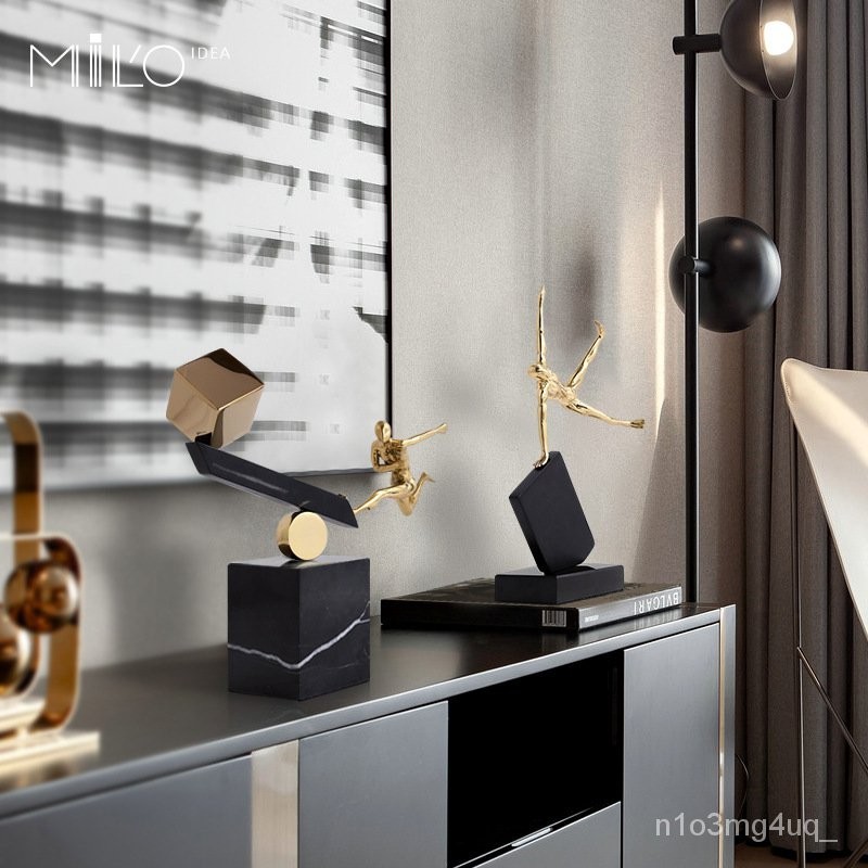 NN0IRunning Small Gold Statue Modern Light Luxury Copper Ornaments ...