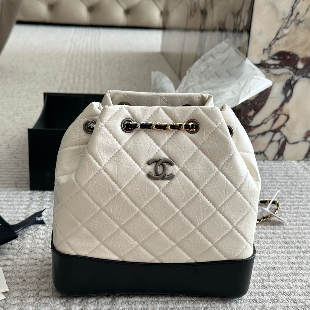 New Genuine Leather Quilted Classic Backpack Chain Retro Backpack for ...