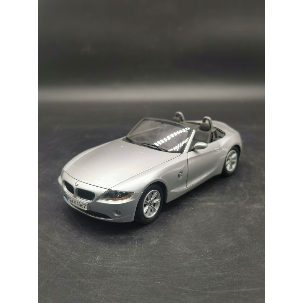 Car Model 1: 18, Jingshang Old Model BMW Z4 Model, Old Model BMW Z4 Car Model, Jin | Shopee ...