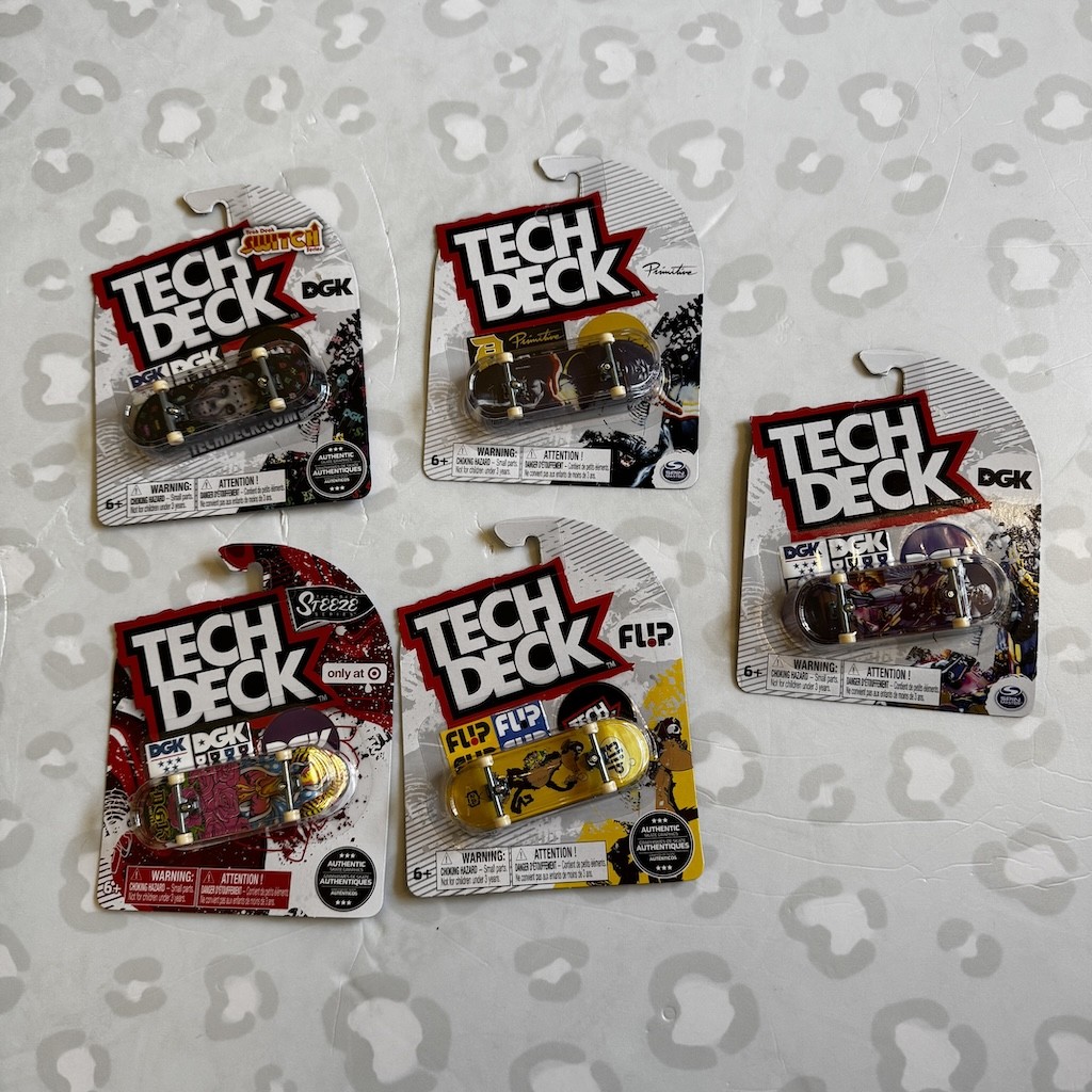 TECH DECK - Plastic Singles 30mm Fingerboard (Set A) | Shopee Singapore