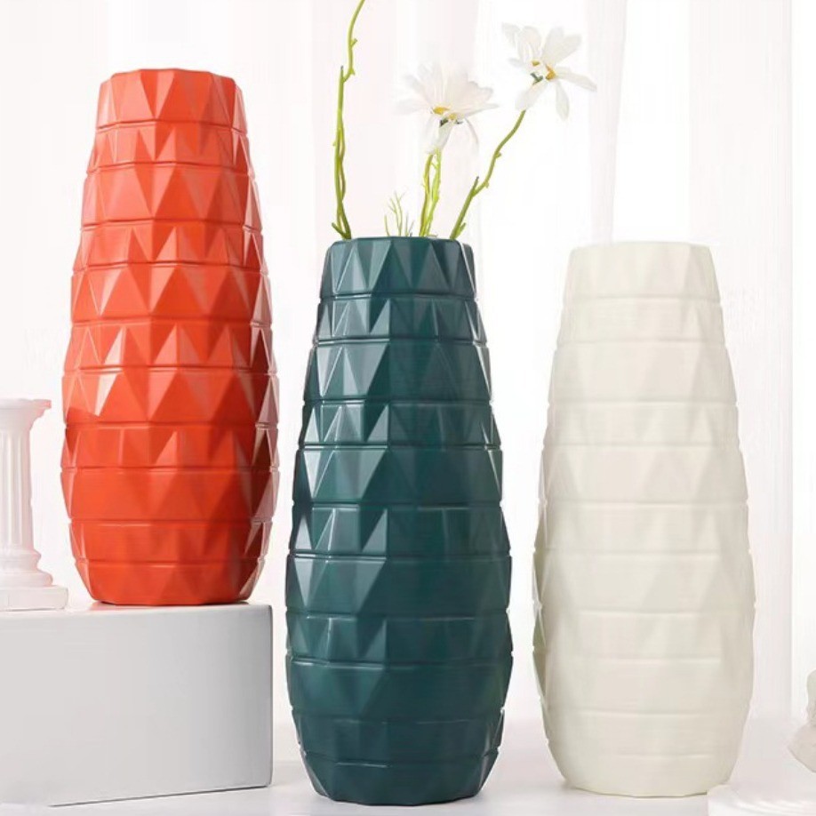 Flower Vase Beautiful Design Made From Good Quality Plastic. Strong And ...
