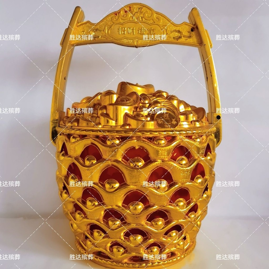 A bucket of gold treasure pot plastic money tree horse pull A bucket of ...