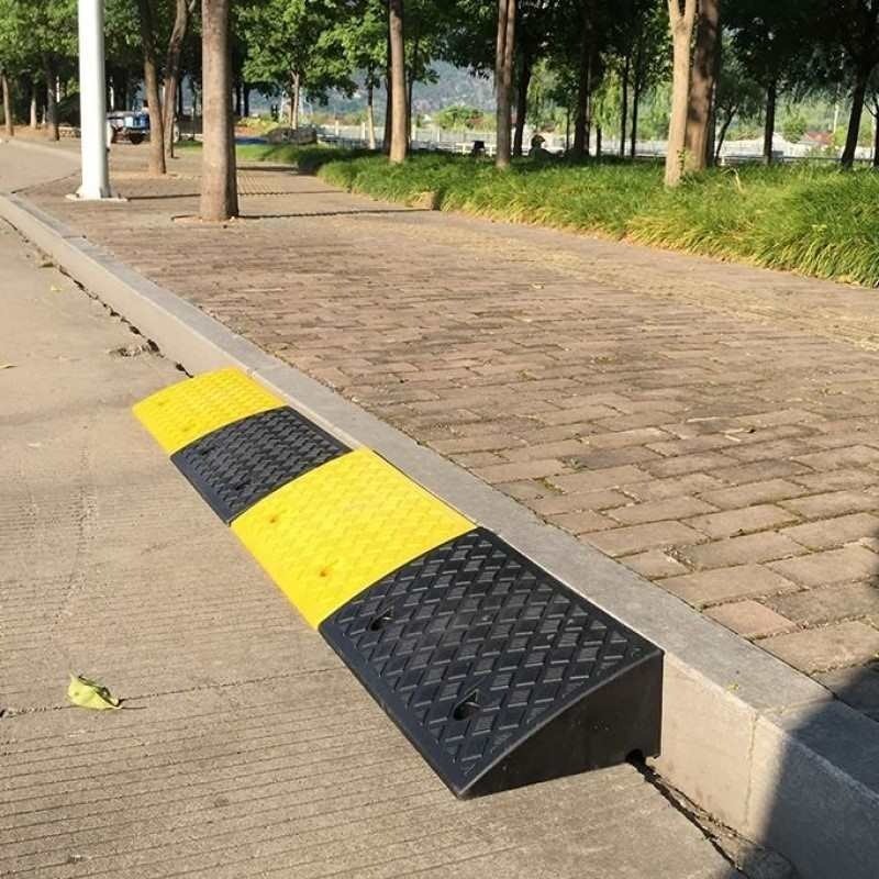 Portable Lightweight Curb Ramps Heavy Duty Plastic Threshold Ramp Mat ...