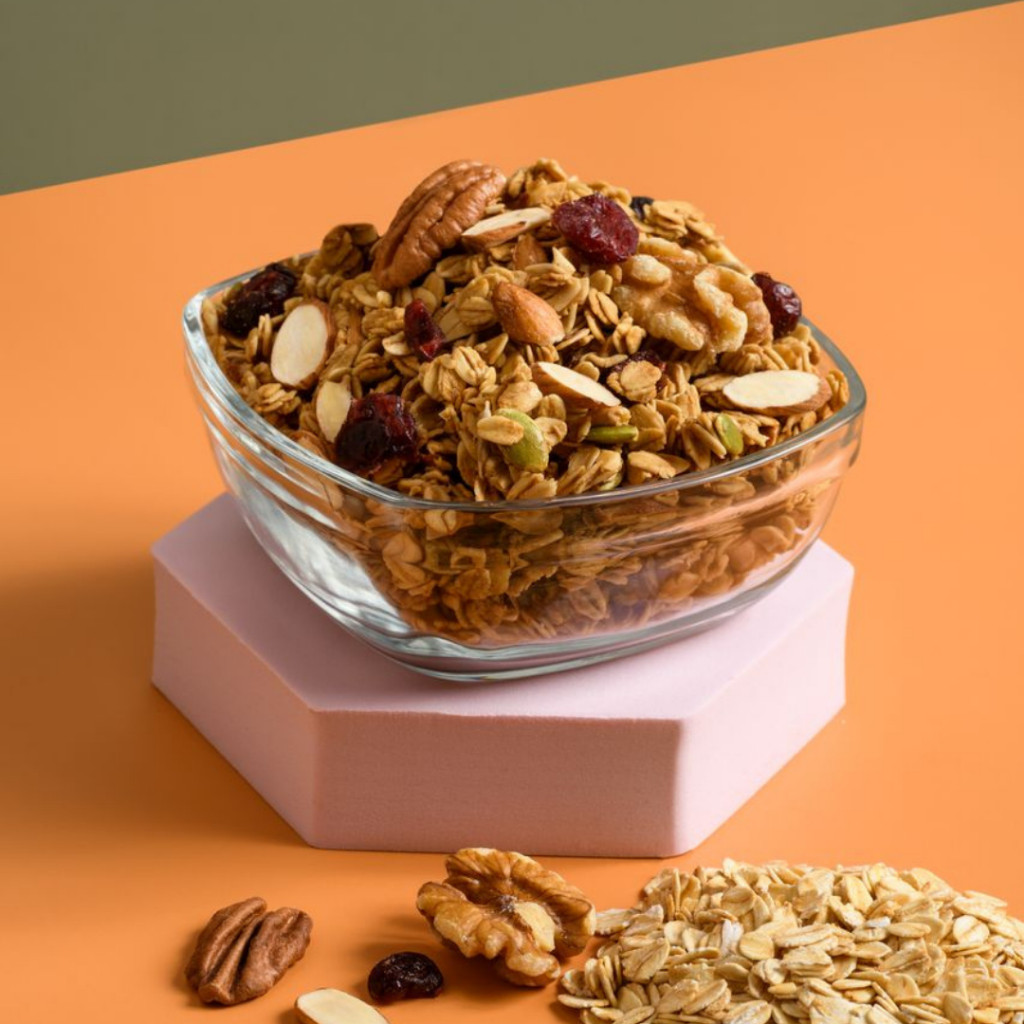 Big Nuts Original Nuts & Cranberries Granola - Oats / Breakfast Cereal ...