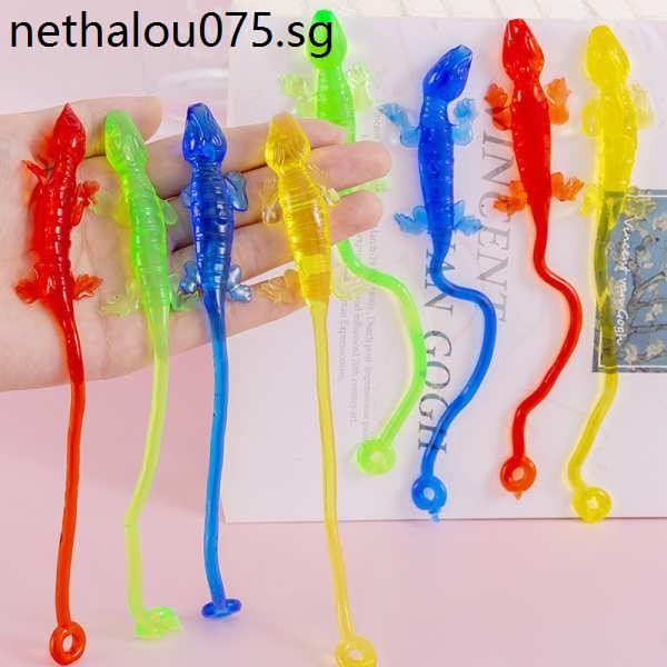 Decompression Sticky Little Gecko Hand-shaking Spider-Man Wall-Climbing ...