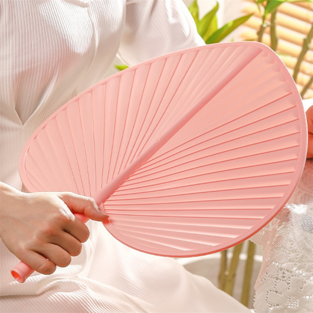 Plastic Hand-cranked Cattail Leaf Fan For Home Use In Summer | Shopee ...
