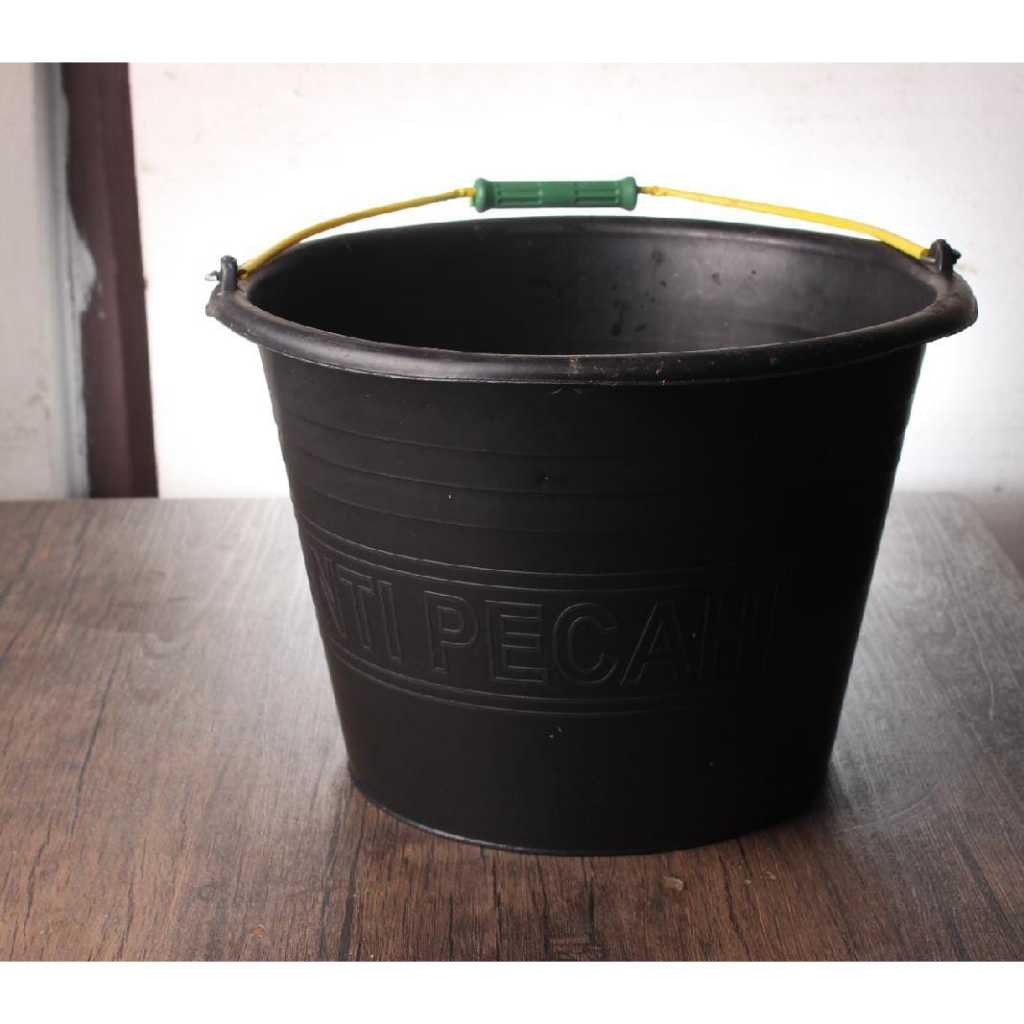 HITAM 18 BLACK ANTI-SHARP CAST BUCKET/PLASTIC WATER TIMBA BUCKET ...