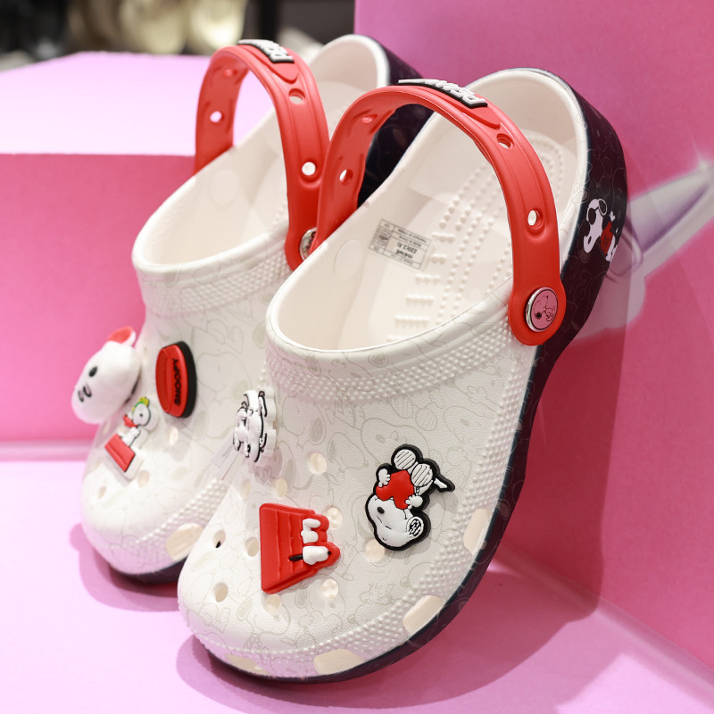 Cross for Women x Peanuts Snoopy Classic CLOG #211124 | Shopee Singapore