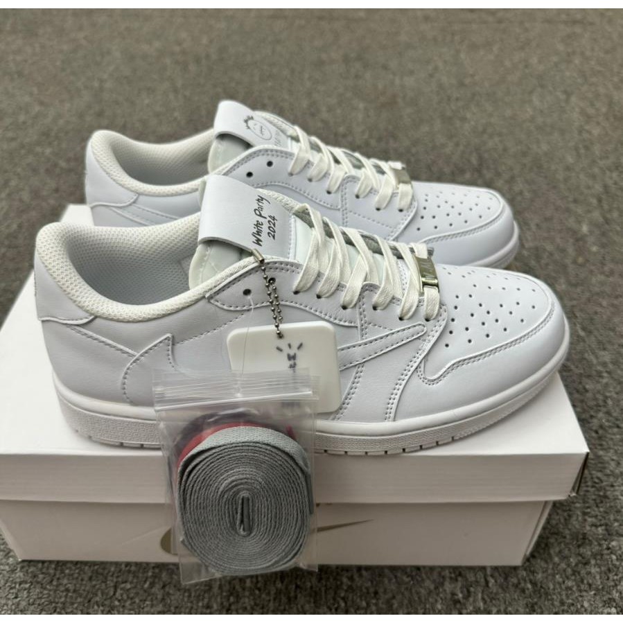 Travis Scott x Air Jordan 1 Low Low-top All-White Inverted Hook Joint ...