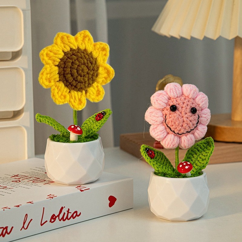 Ins Smiley Sunflower Pot Cute Woolen Desktop Puffs Mini Woolen Flower ...