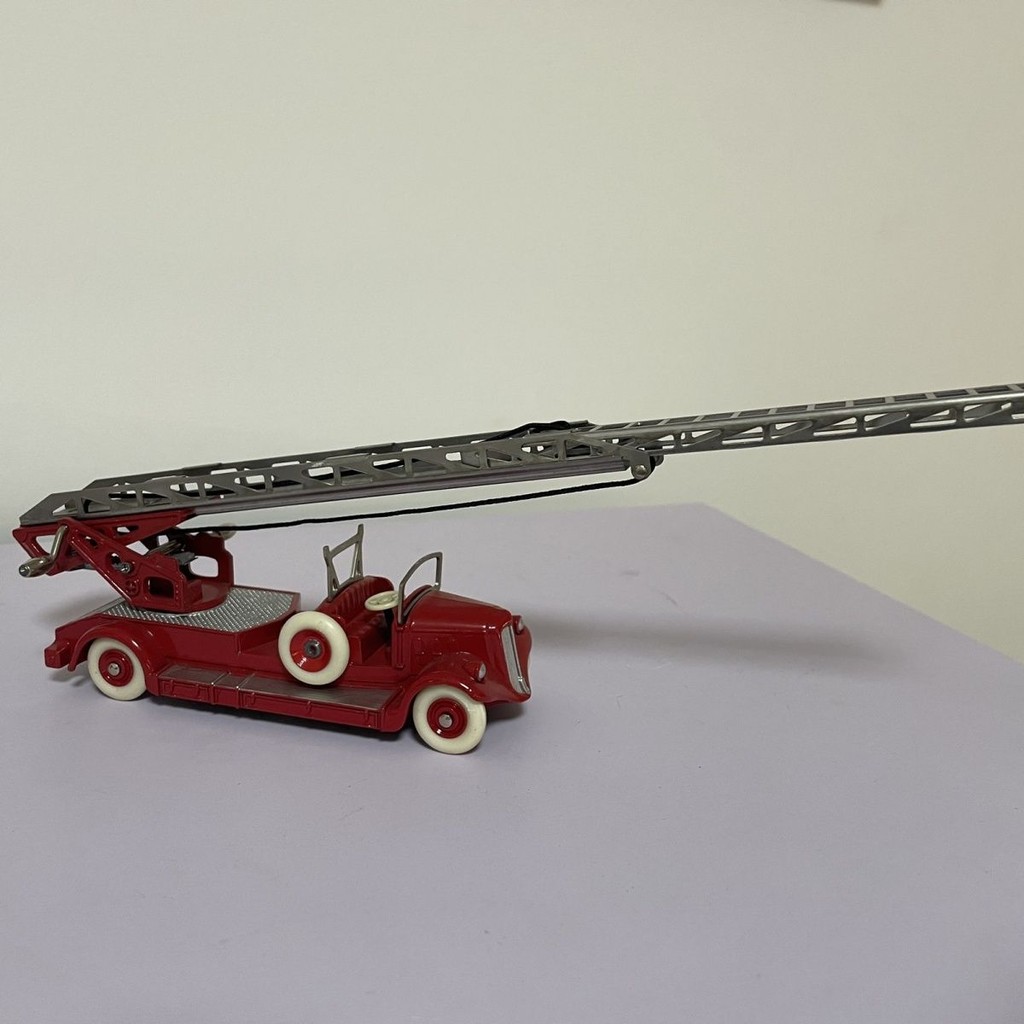 Dinky TOYS 1/43 Pompeii Car Fire Truck Liftable Ladder Fire Truck Old ...