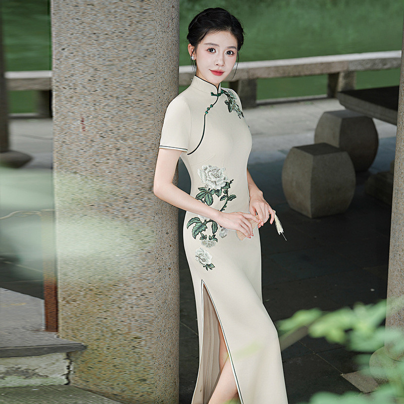 Catwalk Cheongsam Performance Costume Short-Sleeved Etiquette Body Performance Costume Wedding ...