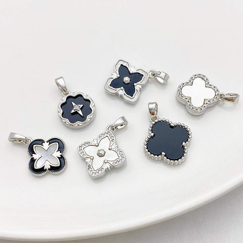 A.ιA゜〔 1 Item 〕°White Gold Simple Four-Leaf Clover Pendant Pendant ...