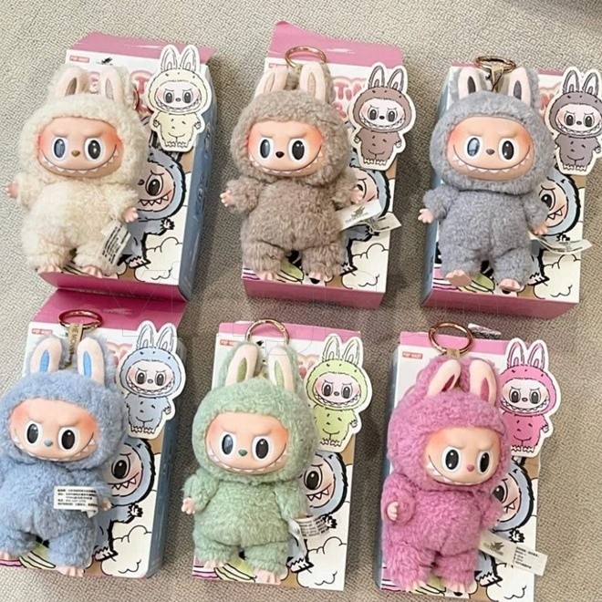 Labubu Sitting Party Keychain Vinyl Face Labubu Trendy figurines Sea ...