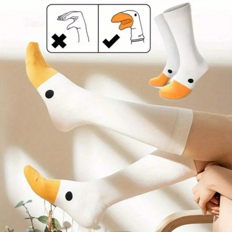 Goose Head Socks Female Medium Tube Funny Scheming Hip Hop Duck Duck ...