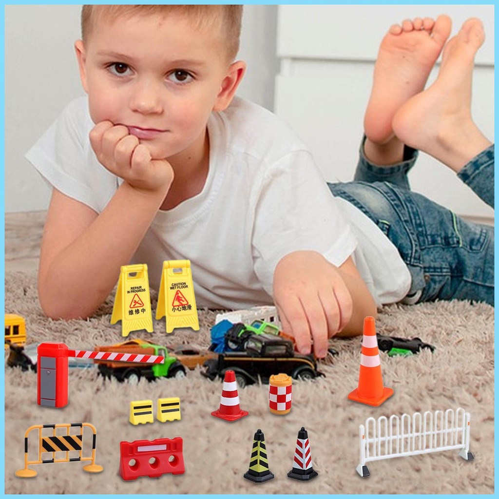 Traffic Signs Playset Road Signs for Kids Play Traffic Toys 17x Traffic ...
