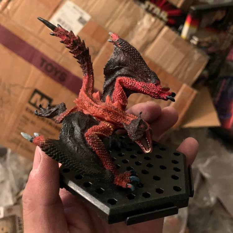 Monster Hunter World MHW Box Egg Figure Extinguish Dragon Wind Floating ...