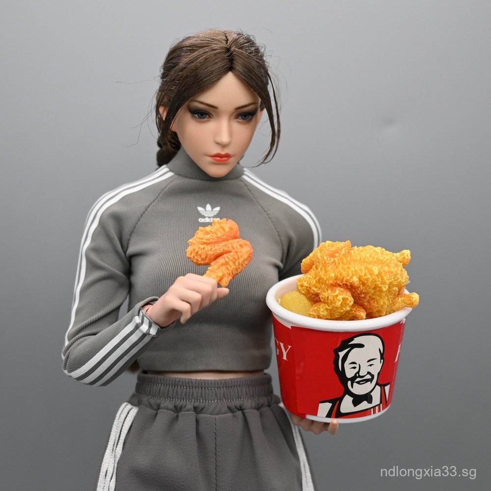 1/6Scene of the Division of Troops ob Chicken Leg Fried Chicken Family ...