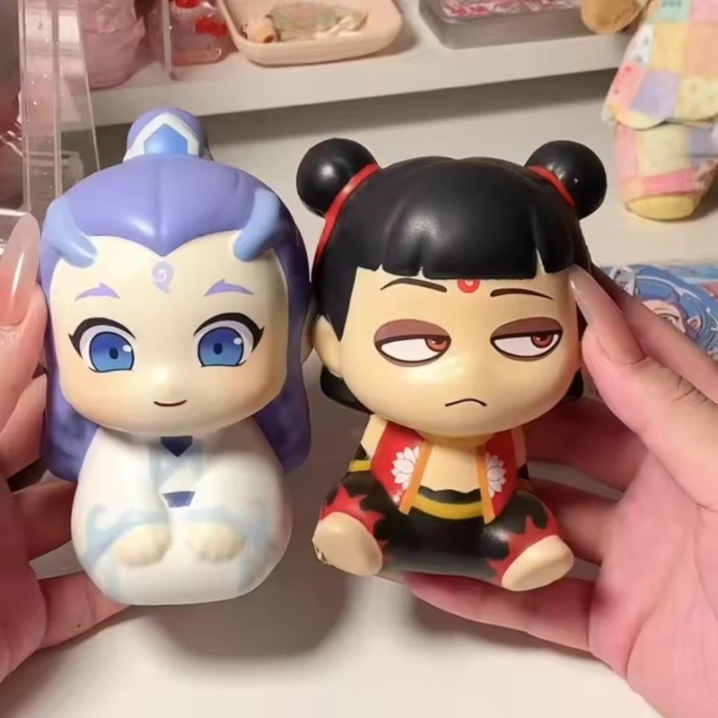 Fashion ASMR Stress Relief Toy Squishy Sensory Anime Collectible ...