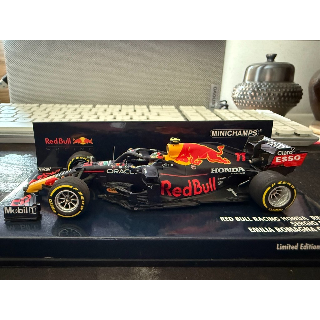Mini Cut 1/43 F1 Red Bull Fleet Red Bull RB16B Perez 2021 Season Amelia ...