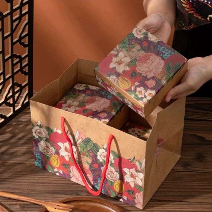 🇸🇬 Kueh food tray takeaway container mooncake dessert cake pastries ...