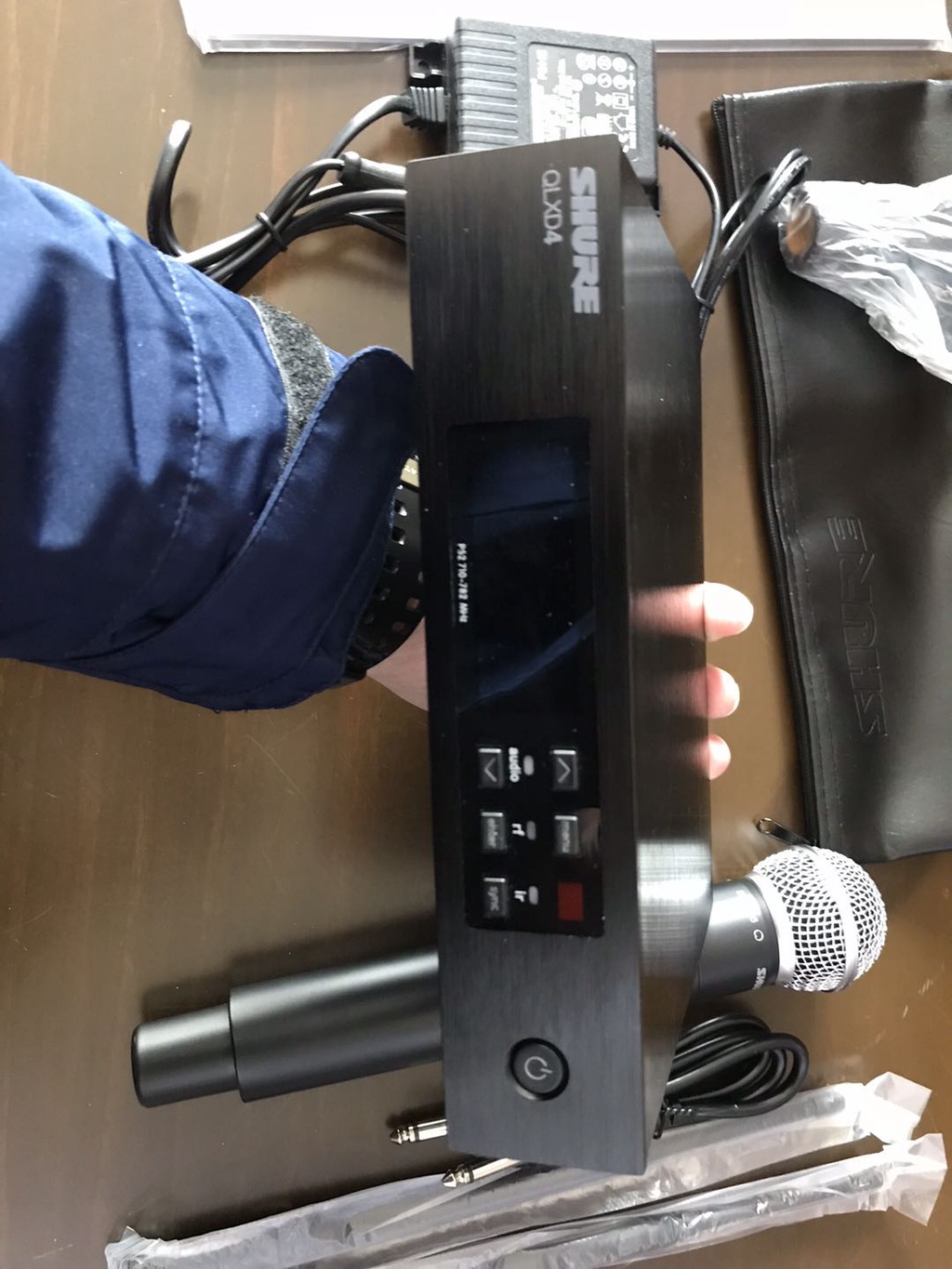 Shure QLXD24/SM58 Digital Wireless Microphone Handheld Rackmount Mic System For Professional ...