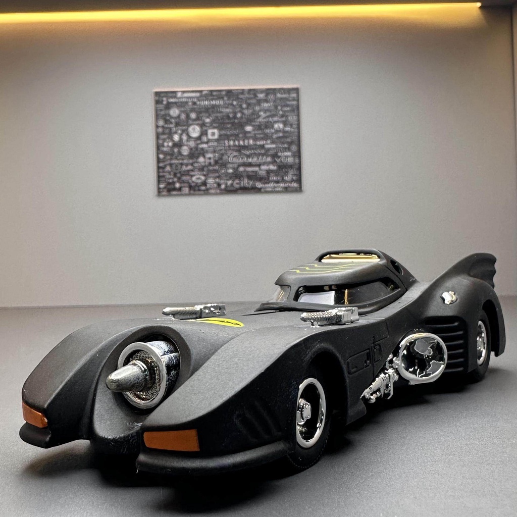 1:38 Batman Batmobile Alloy Car Model Light & Sound Effect Diecast Car ...