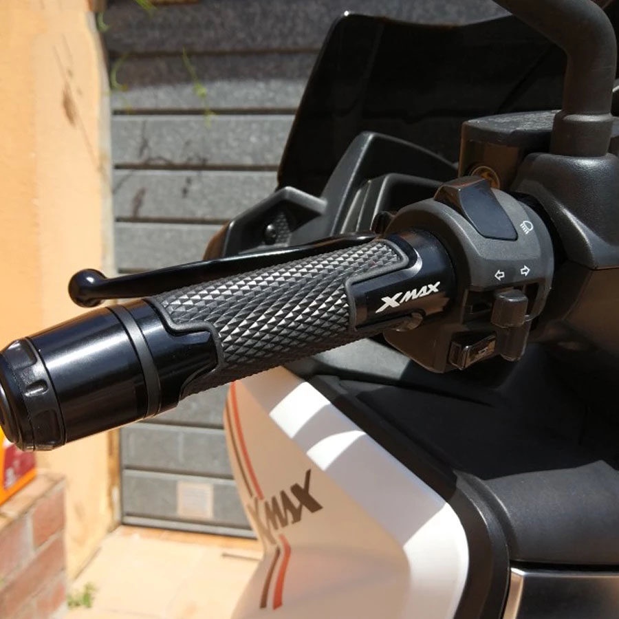 For Yamaha Xmax 125 250 300 400 CNC Street & Racing Moto Racing Grips ...