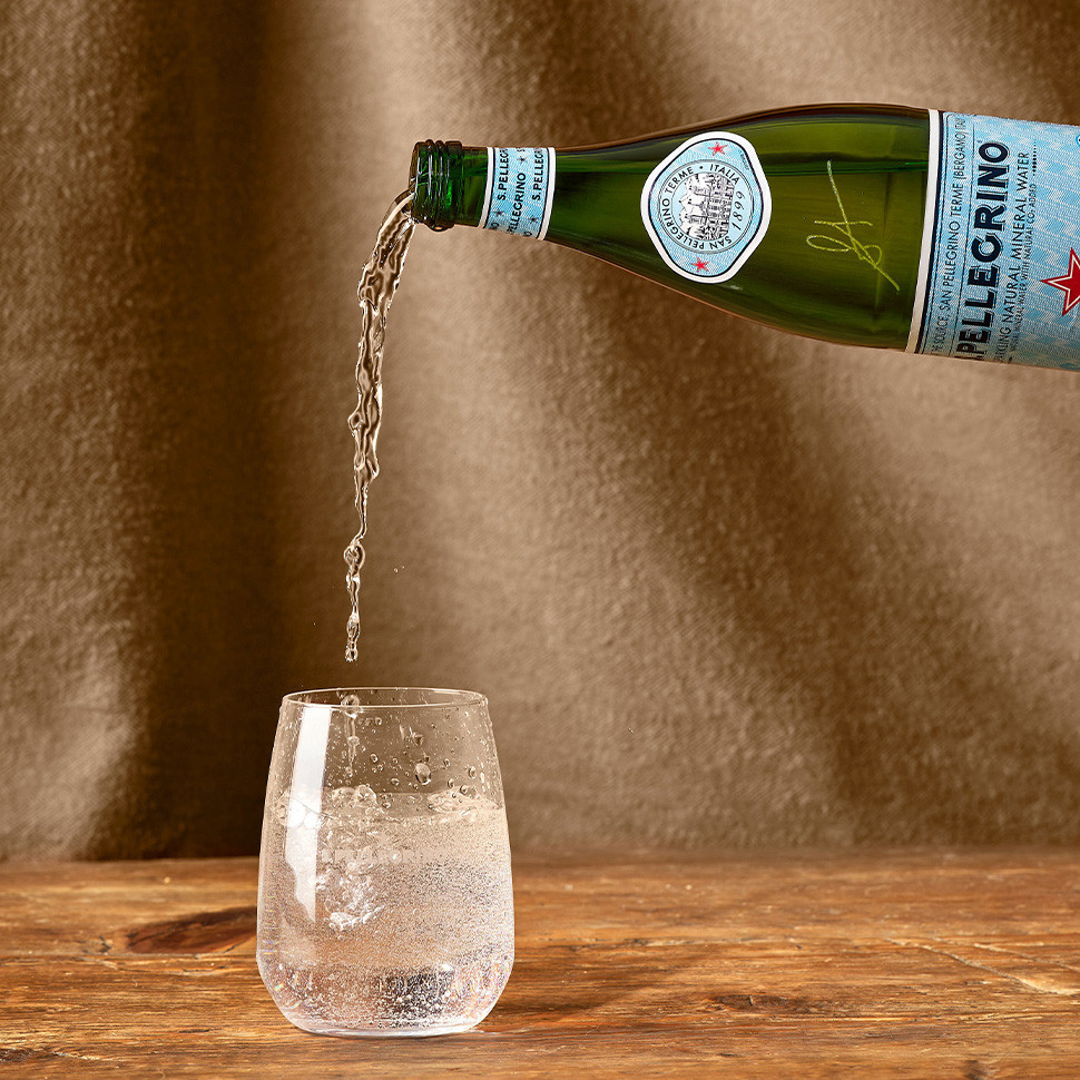 [CARTON] SAN PELLEGRINO Sparkling Mineral Water 1L X 12 (P.E.T BOTTLE) | Shopee Singapore