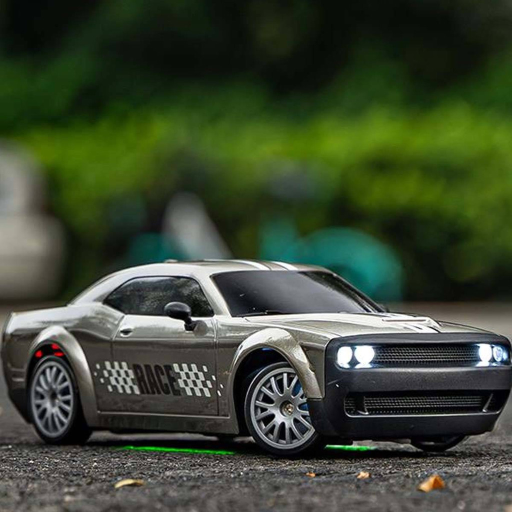 4WD RC Drift Car Dodge SRT Hellcat Model Racing GTR Remote Control ...
