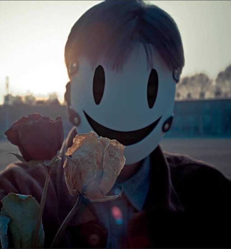 Halloween Sky Invasion cos Sniper LED Luminous Smile Mask Game Killer ...