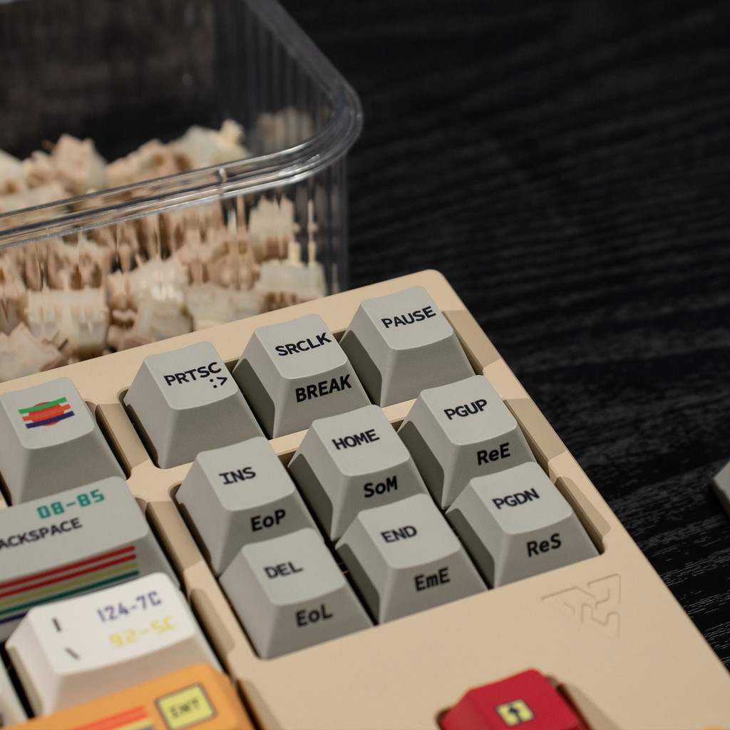 Retro Keycaps C64 White Gray PBT Thickness 1.7mm cherry Profile Keycaps ...