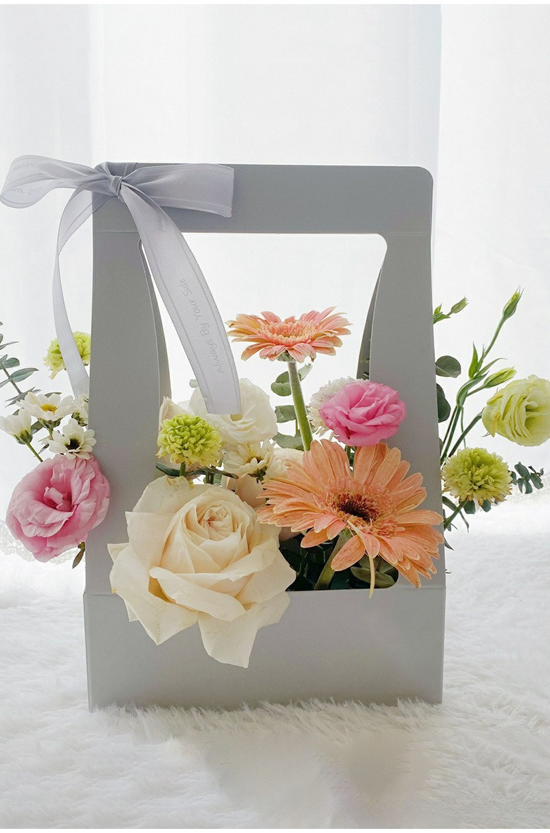 Handheld flower box, fresh flower packaging box, rose flower ...