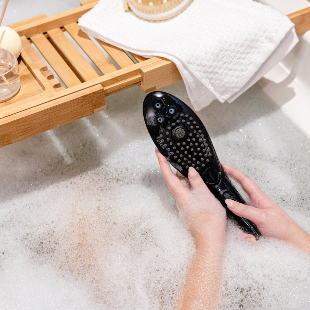 Womanizer Wave - The World's 1st Pleasure Shower Head Sex Toy Seen on ...
