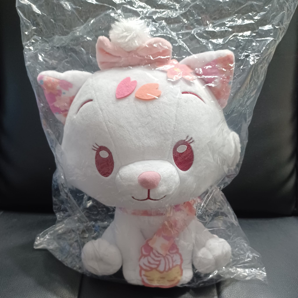 Disney Sakura Series Marie Plush (Cow Play Cow Moo Limited Release ...